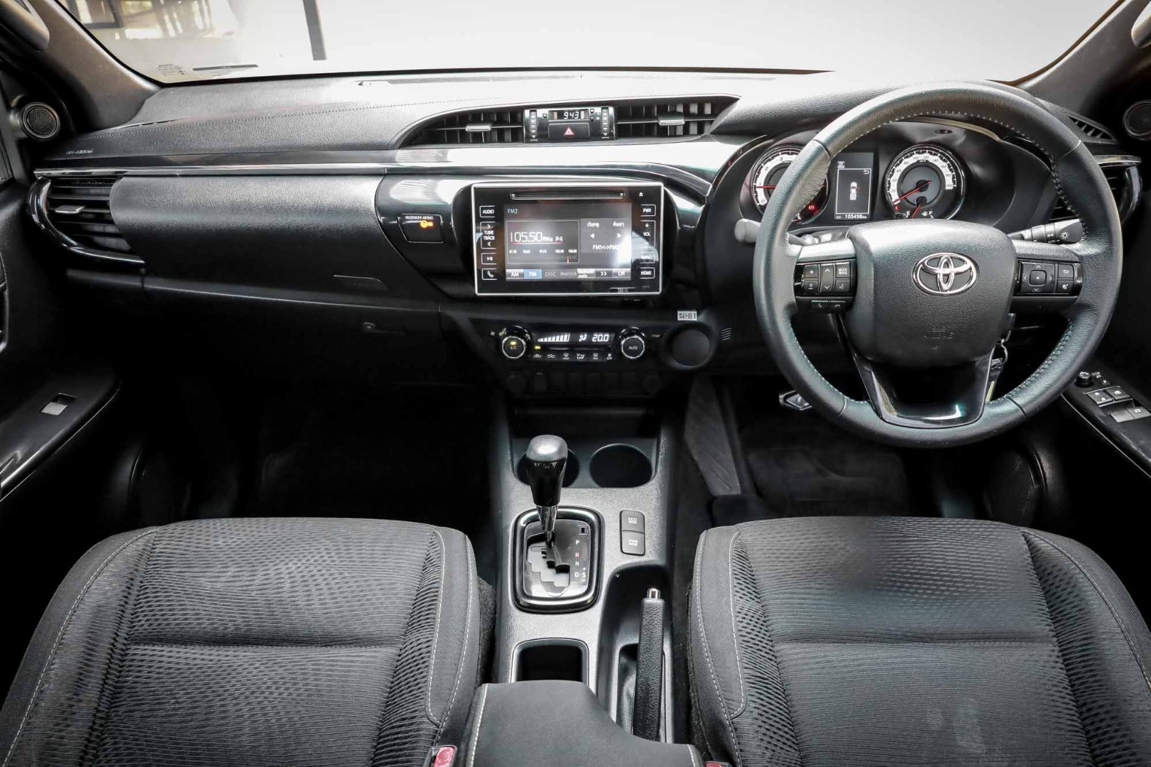 TOYOTA HILUX REVO SMART CAB PRERUNNER 2.4 ROCCO (B1503) | Boy Auto Group