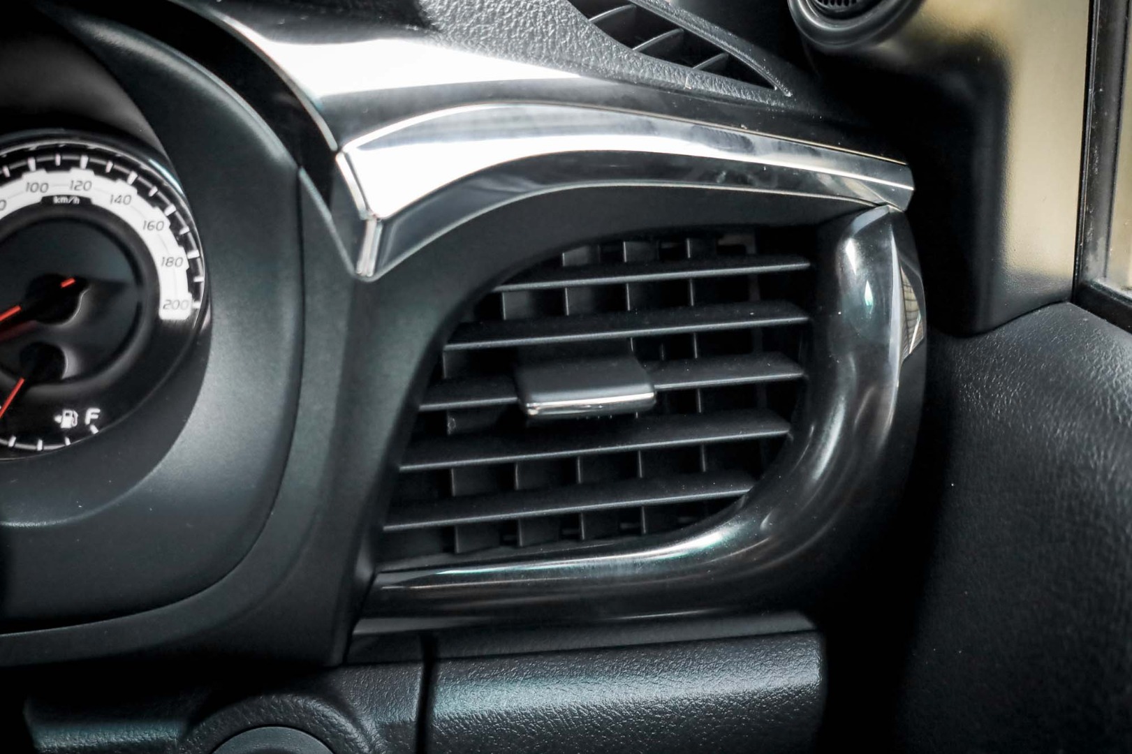 TOYOTA HILUX REVO SMART CAB PRERUNNER 2.4 ROCCO (B1503) | Boy Auto Group